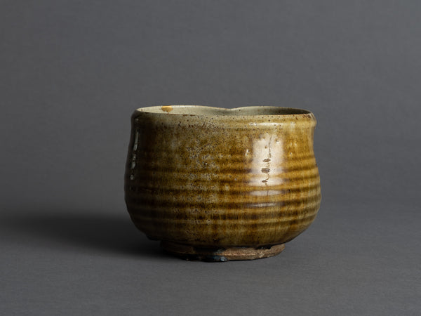 Coupe Kensui Ki-Seto au kintsugi, Japon (Époque d'Edo)..Ki-Seto ware ...